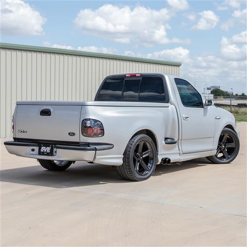 SVT Lightning SVE 03-04 Style Wheel - 20x10 - Gloss Black | (99-04)