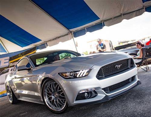 SVE Mustang Series 3 Wheel & Lug Nut Kit - 20x8.5/10 Gun Metal (15-21)